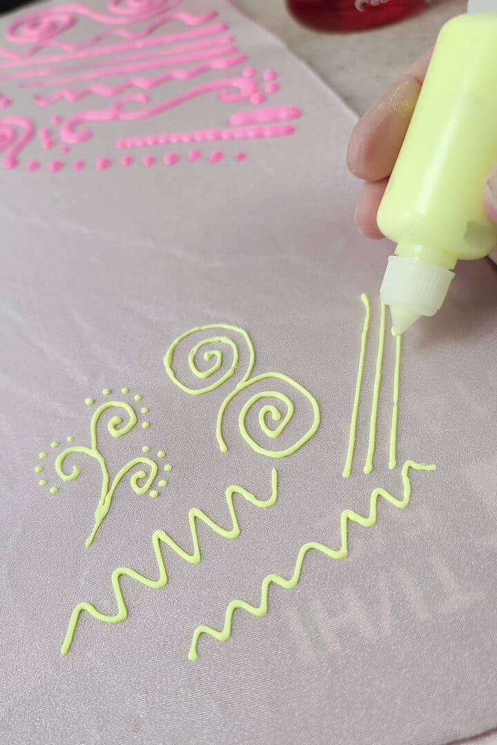 How to Make Stretch Fabric Paint - Spandex Simplified